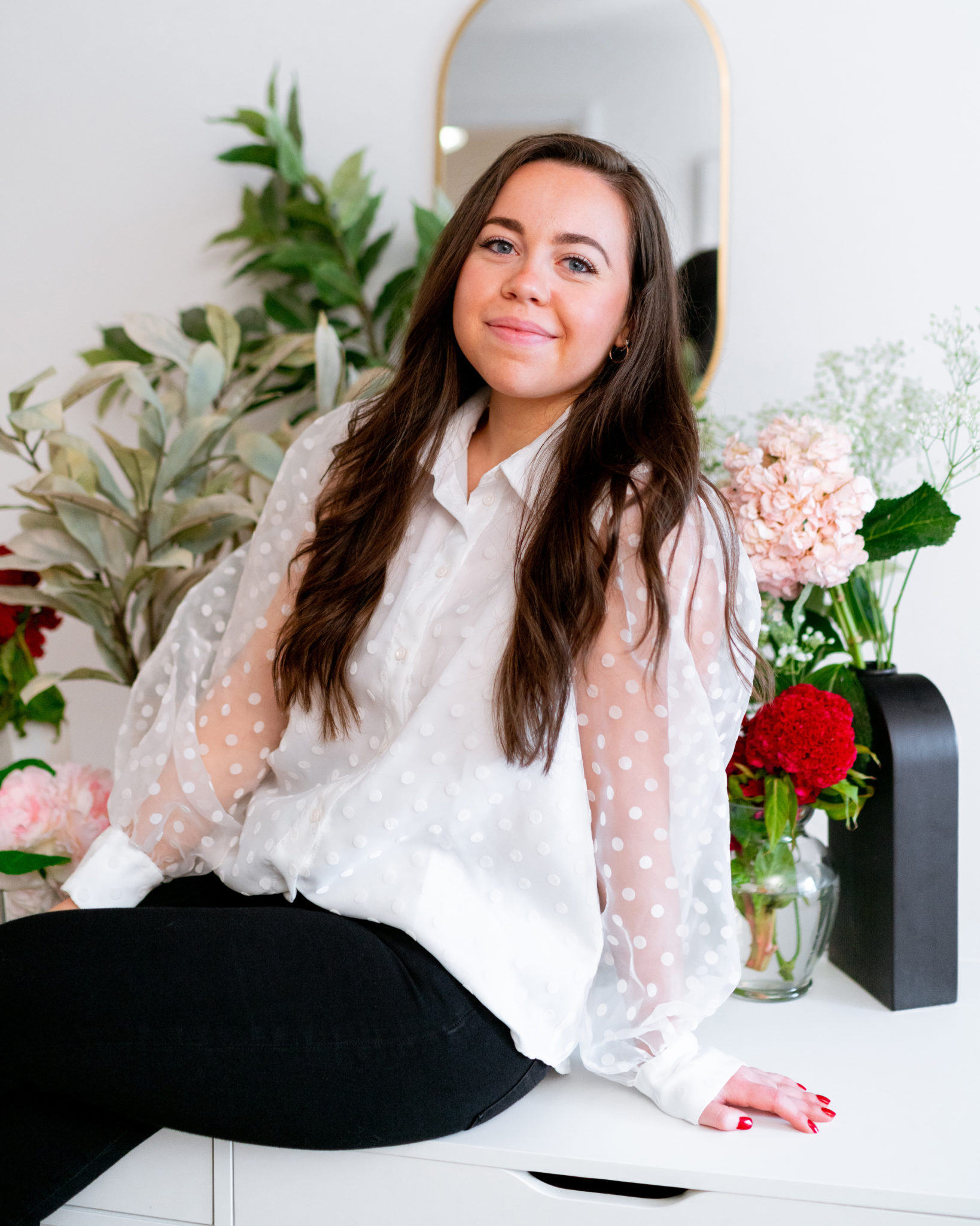 How To Use Video Content To Make More Sales [EP 36] - lizboer.com